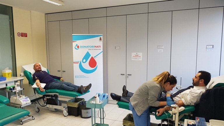 Prima donazione all'Avis per il Questore di Modena - AVIS Provinciale ...