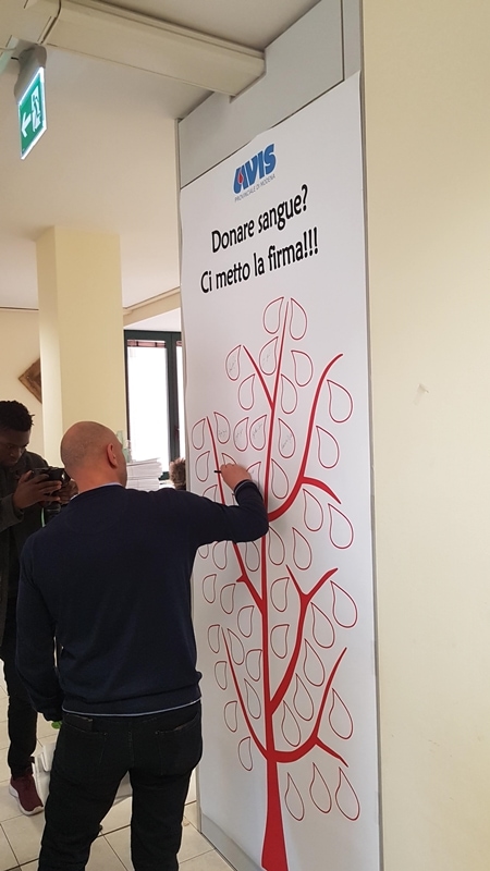 Prima donazione all'Avis per il Questore di Modena - AVIS Provinciale ...